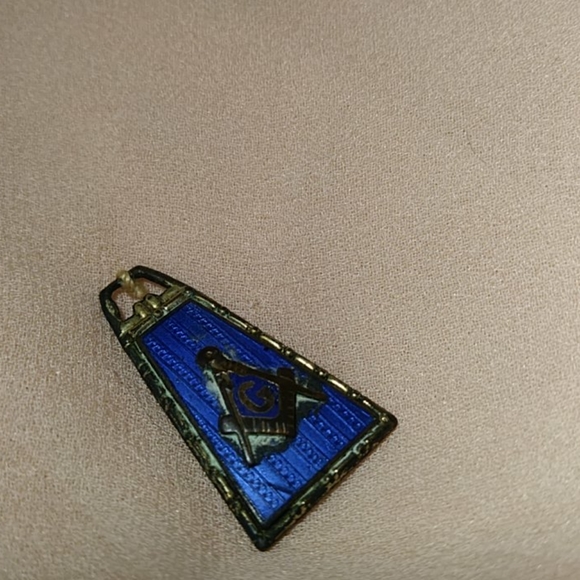 Masonic Enamel Pendant | Accessories | Vintage Masonic Freemason Lodge ...